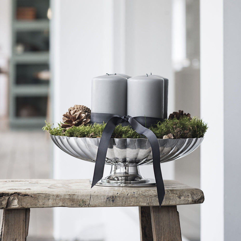 Bernadotte Dish On Stand | Over The Moon