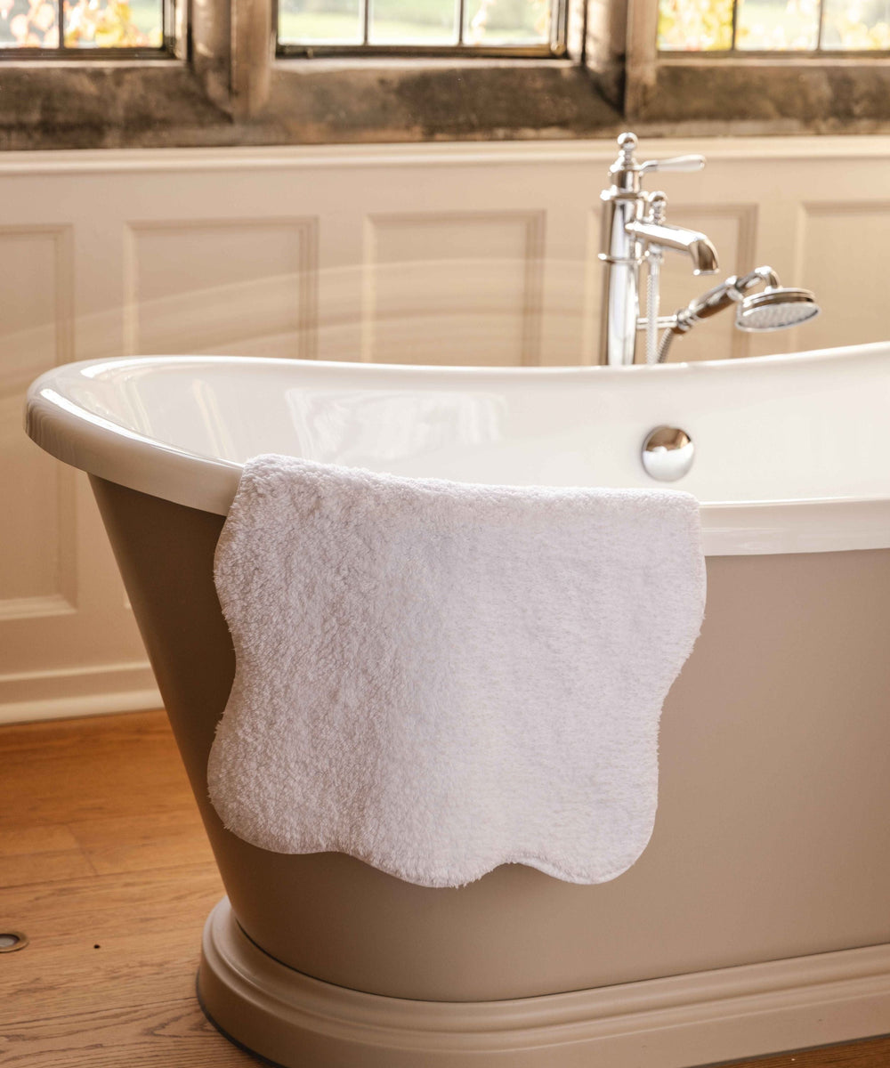 Scalloped Piped Bath Mat, Mustard | REBECCA UDALL | Over The Moon